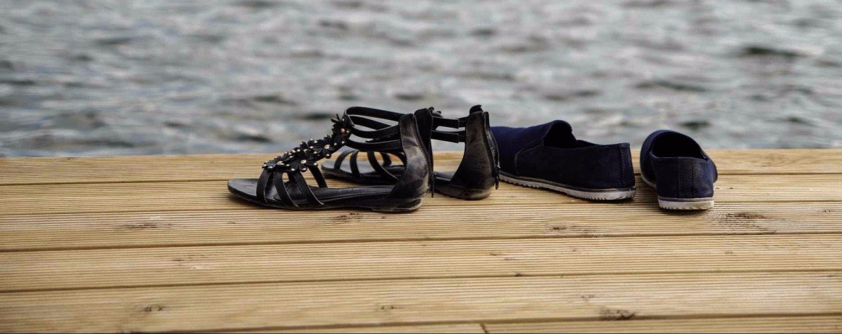 Take your sandals off your feet … – Treasure in Earthen Vessels
